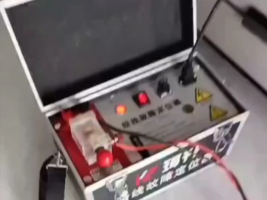 专业仪器探测地埋电缆电路漏点故障点位置