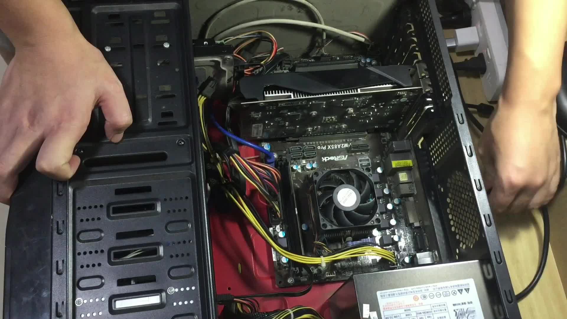 电脑开机黑屏,不要着急送修,看看如何解决