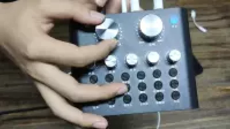 V8Plus声卡接线安装视频