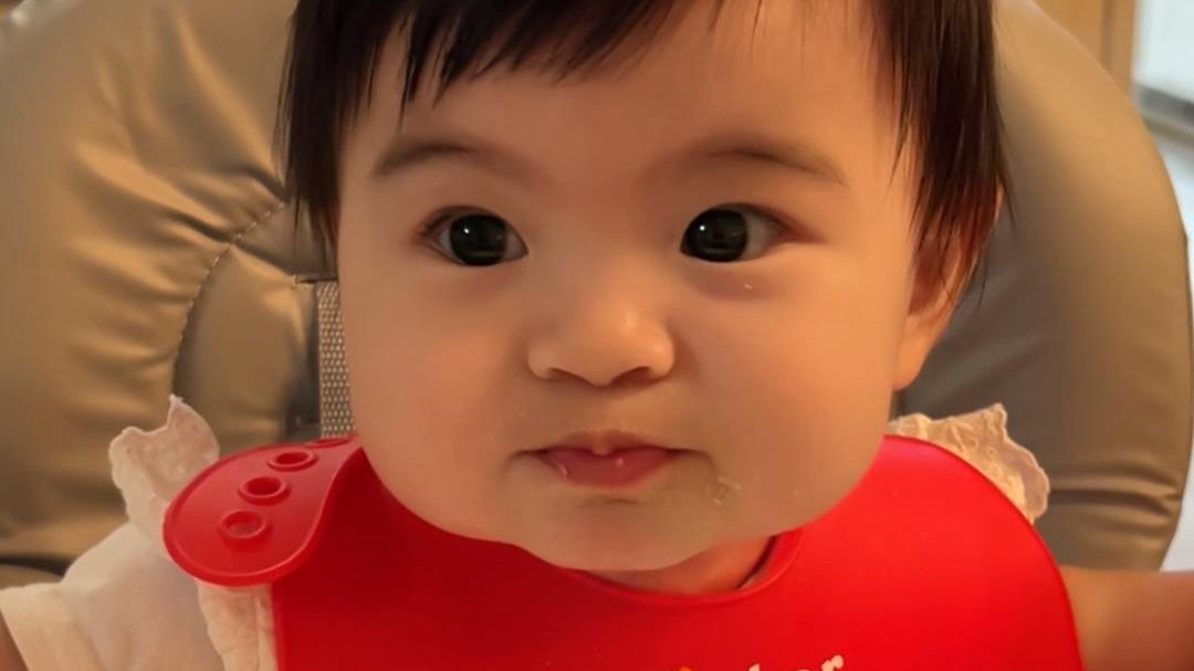 中美混血萌娃10个月啦,今儿个突然开口叫妈妈,这小模样给我心都融化...