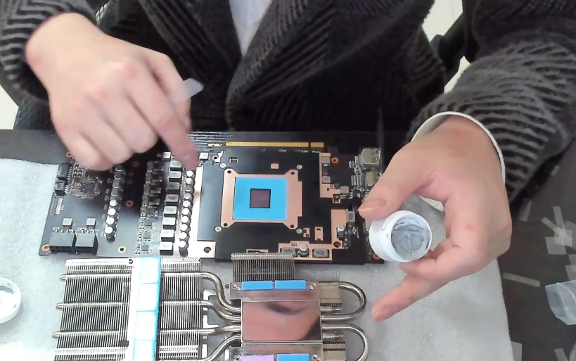 没差定制华硕TUF RX5700XT显卡第五代极限风冷降温方案教程教学...