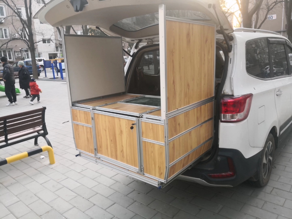 五菱宏光S改装拓展床车