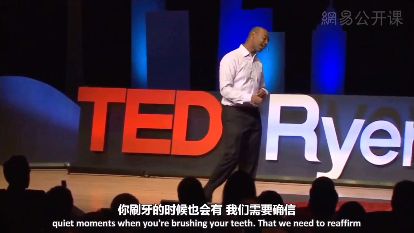 【TED精选】如何拥有自信.掌握自信的技巧.看完将自信心倍增!