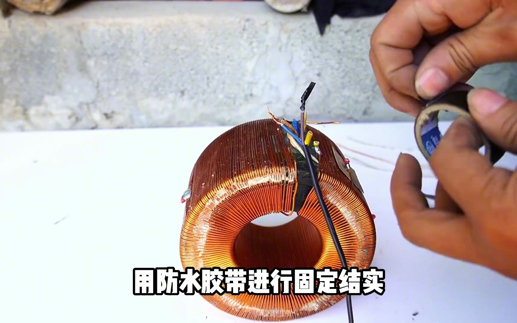 如何将稳压器变成电焊机,用起来比买的强,又省下一笔支出