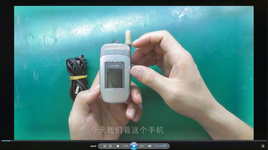 无信号无蓝牙无wifi的三无手机,不开机了,如何导出里面的照片?