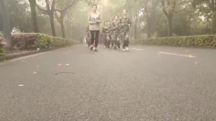 永恒诱惑国际形象设计师正打造中#形体训练