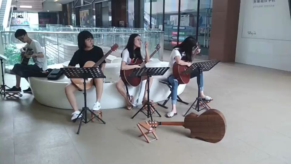 ...不得以任何形式任何名义开办各类重点班-实验班-更不得组织考试...