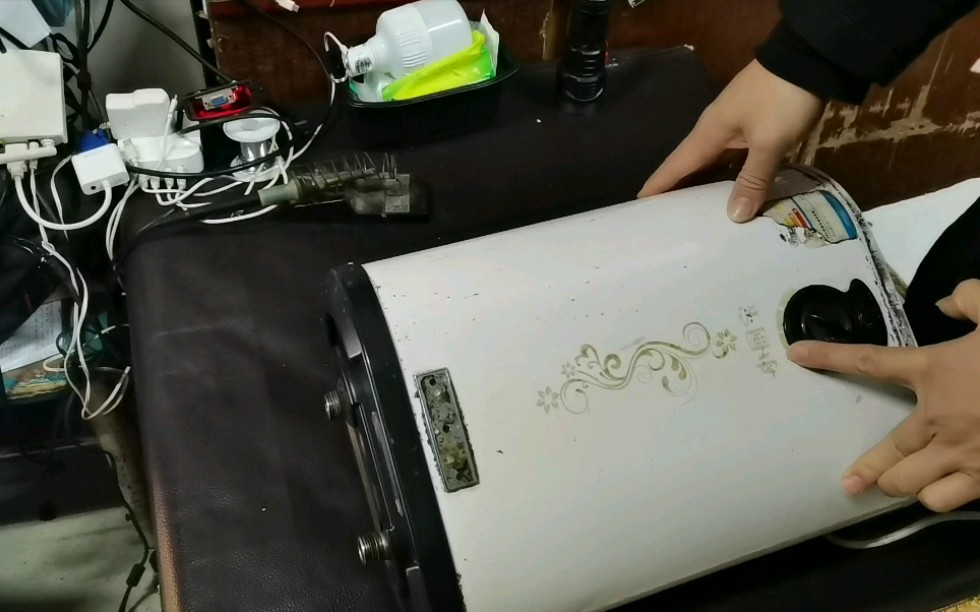 电热水器不通电维修全过程,讲解工作原理,助你快速了解维修