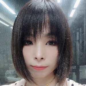 千雪翎翎 