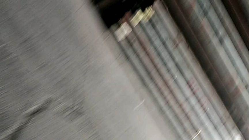 友友们好,批发不锈钢板台面板玻璃门,承接大小工程,欢迎来电