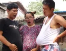 男人怀孕生孩子真不容易呀,看着整个过程太逗了,全程爆笑不断