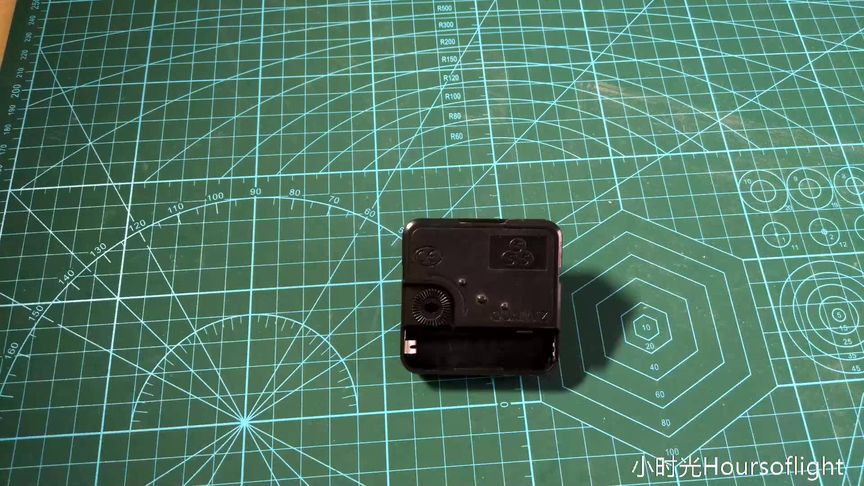 有声机械时钟芯拆解与安装,看看内部结构复杂吗 ?