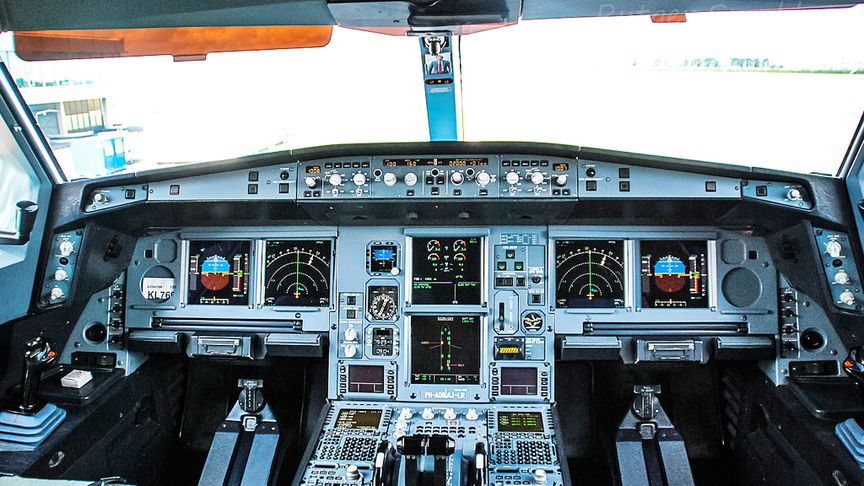 启动飞机中文教程:20分钟之内学会启动和驾驶一架空客A330客机