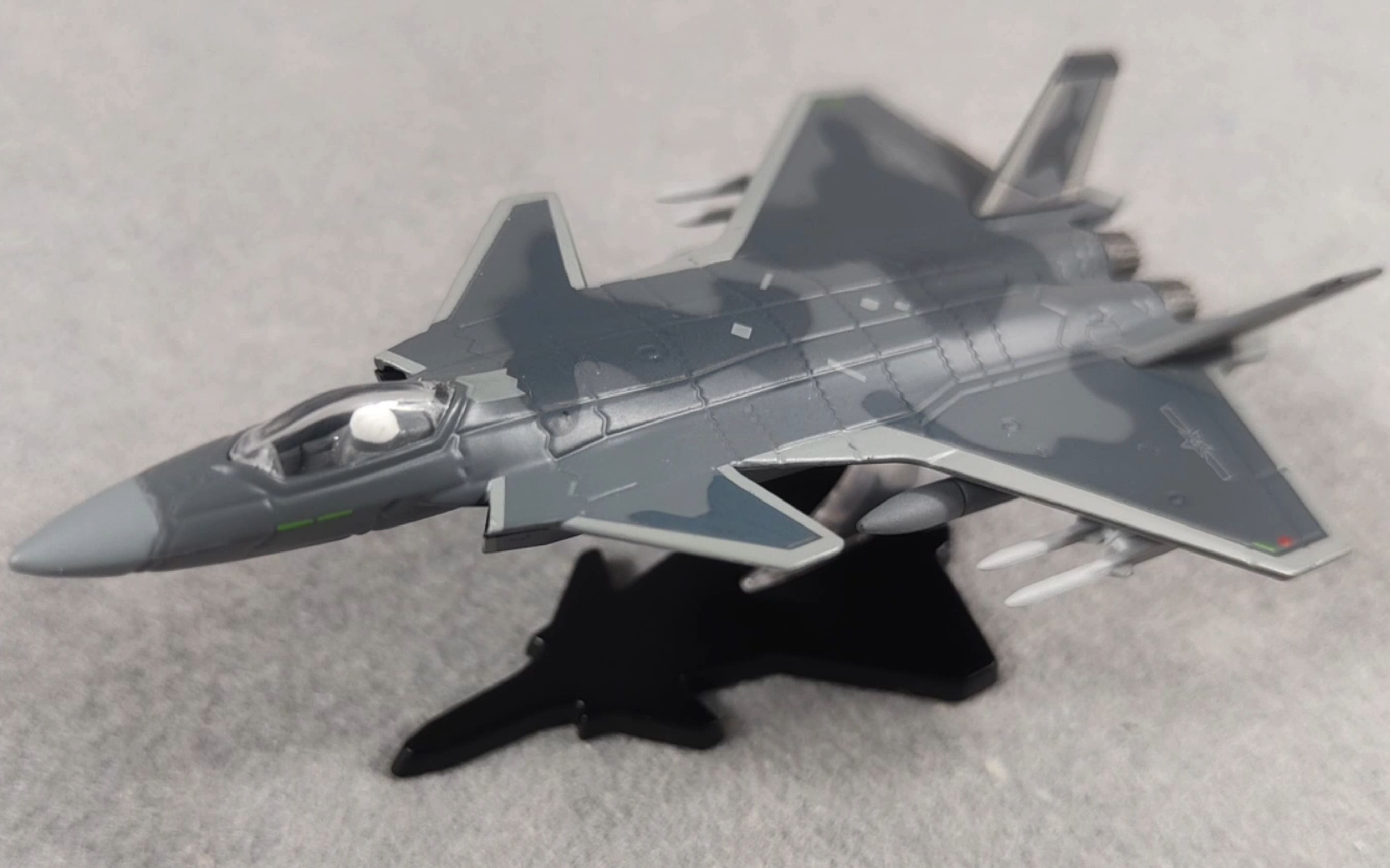 大国重器且听龙吟!拓意1/200 中国空军 歼-20 隐形歼击机“威龙”