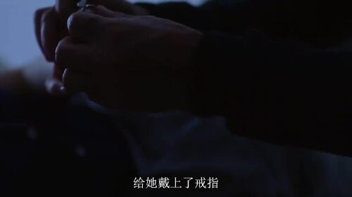 未来世界,女人被男人输入指令,开启亲密模式!1