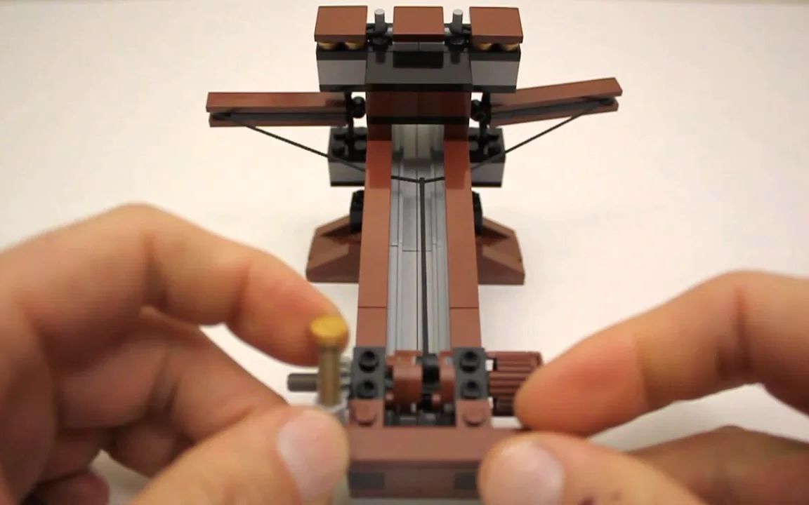 小心炮弹!教你用乐高拼出古罗马弩炮车附图纸