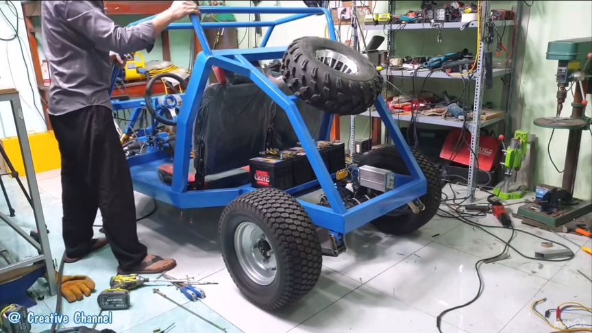 电动汽车怎么做?牛人自制电动汽车!