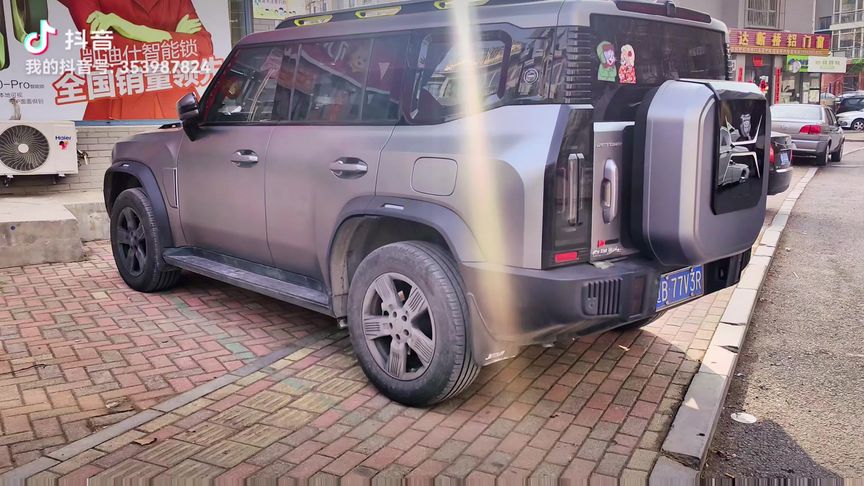 划痕蜡,不太适合旅行者公路灰,或者磨砂漆面#划痕修复