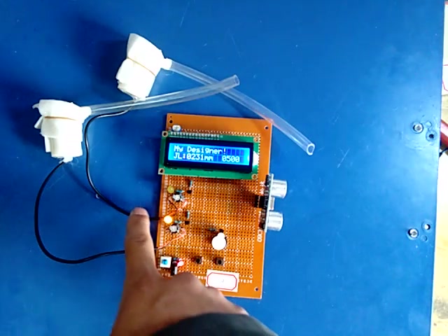 基于51单片机的液位控制系统设计-LCD1602-bell-水泵-超声波DIY开发...