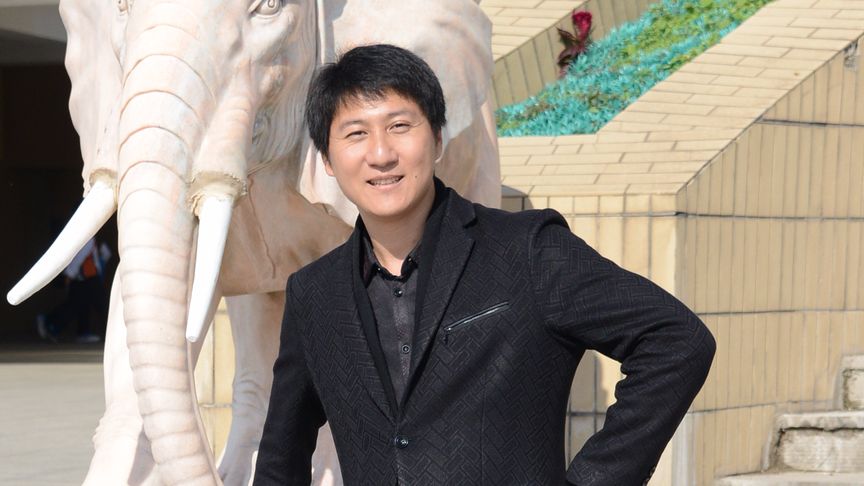 平行四边形中巧用面积转化问题,特举两例