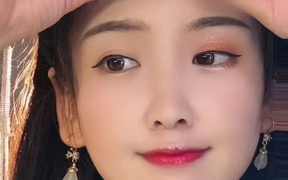 【美妆】手残党姐妹也能化好的眼妆,一根手指头一涂一抹搞定