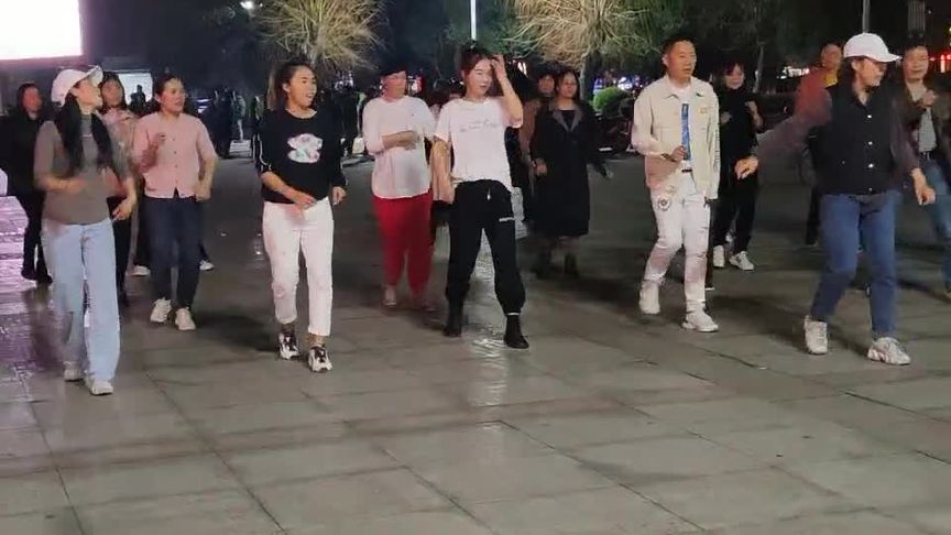 我都不知道我跳的撒哦ߘ�ߘ�ߘ�#跳舞使我快乐