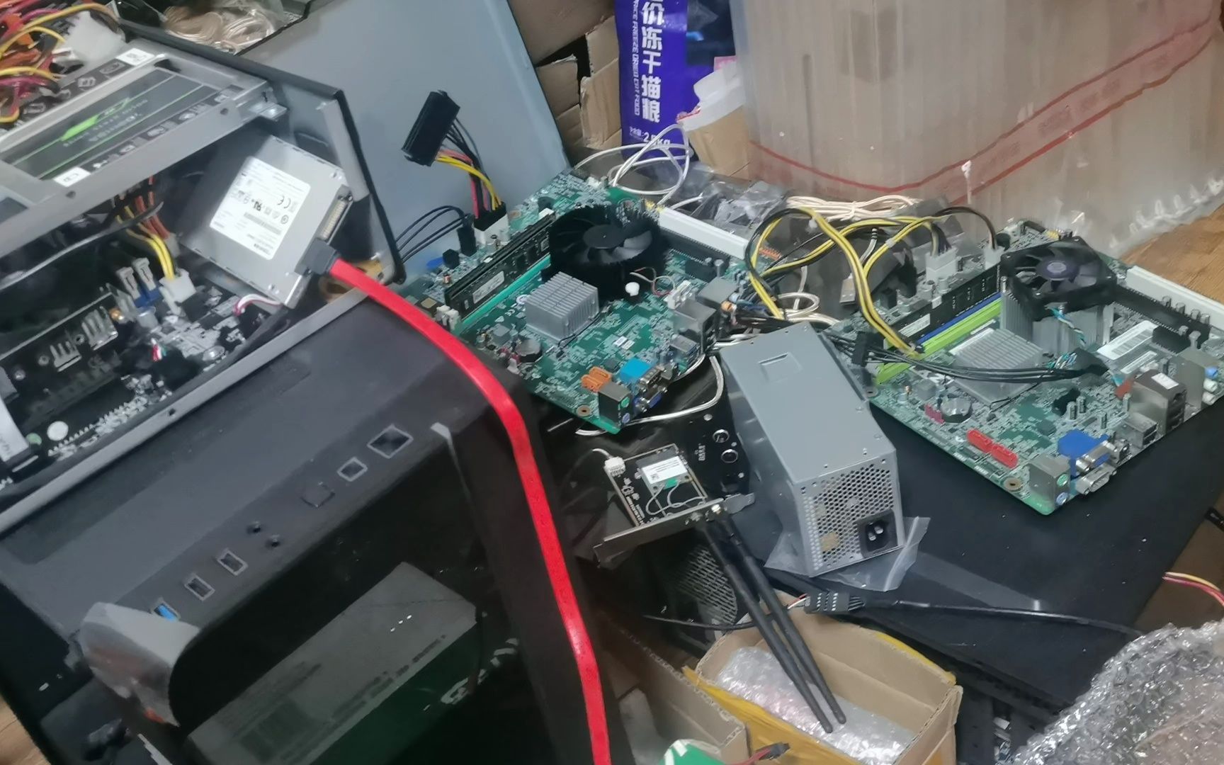 450块钱的兆芯KX-U5580 MATX主板开箱测评(ZX200)