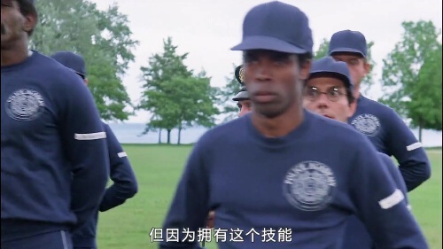 学校里都是人才,校长一把年纪还要被折磨