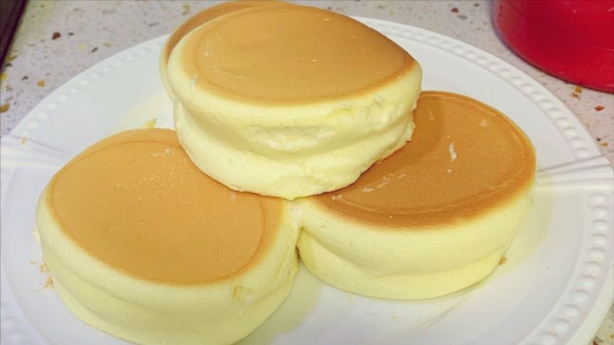 不用烤箱无需蒸锅,教你做无水无油糕点,做法简单香甜又松软!