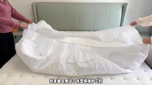 家里床垫比较贵的,担心床垫脏了不好洗或者有宝宝爱尿床的