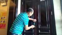 只要学会这一招, 10秒取出断孔里的钥匙, 再也 不用喊开锁师傅了!