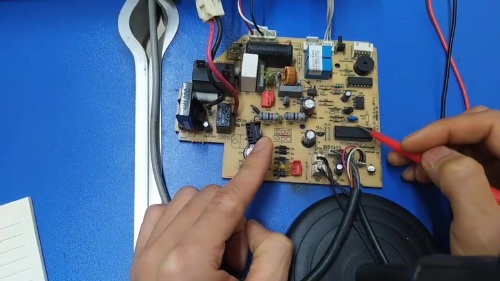 空调主板CPU工作三要素,电路工作原理