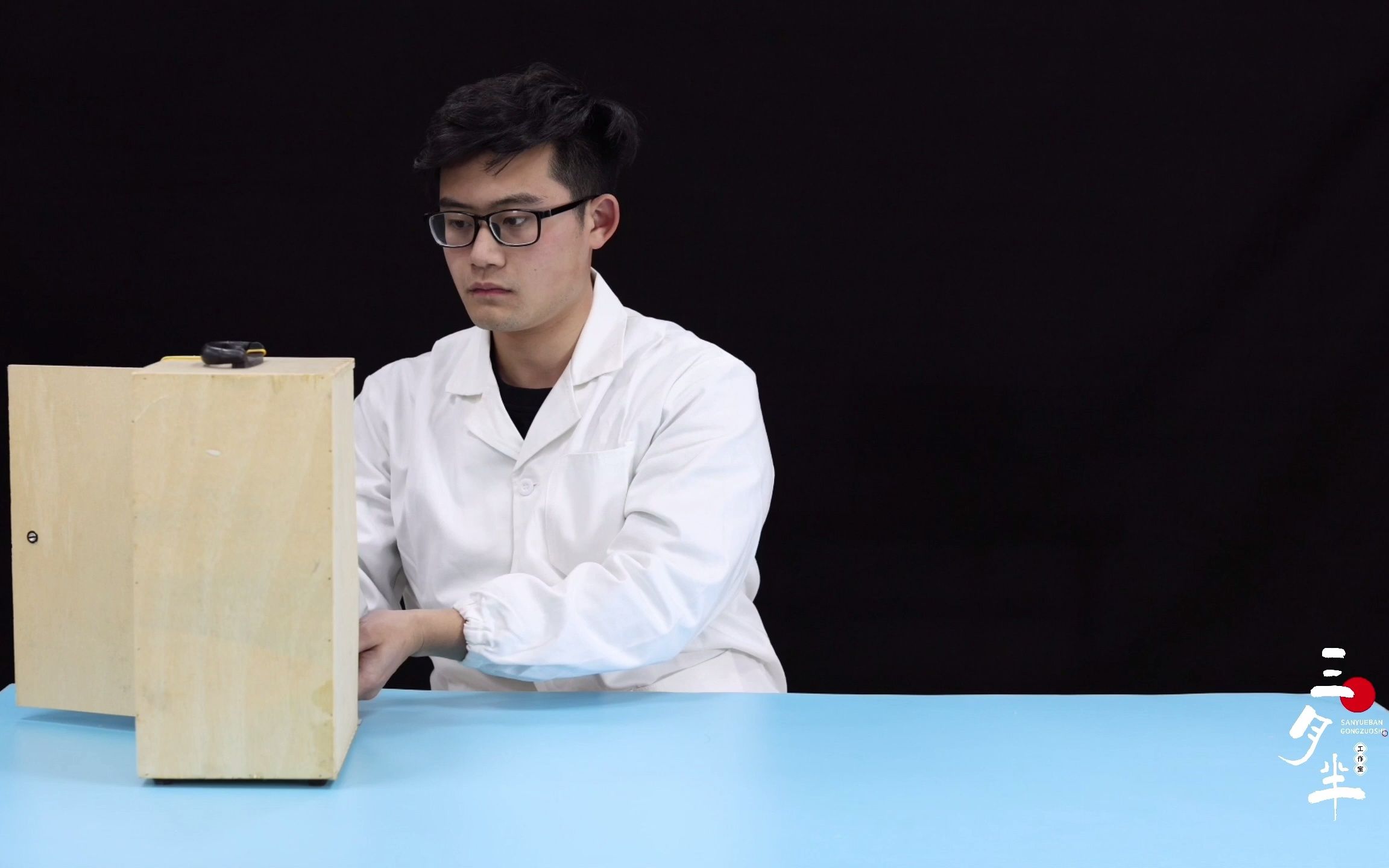 ...年湖州市中考初中科学实验操作测试指导视频《观察木质茎的结构》