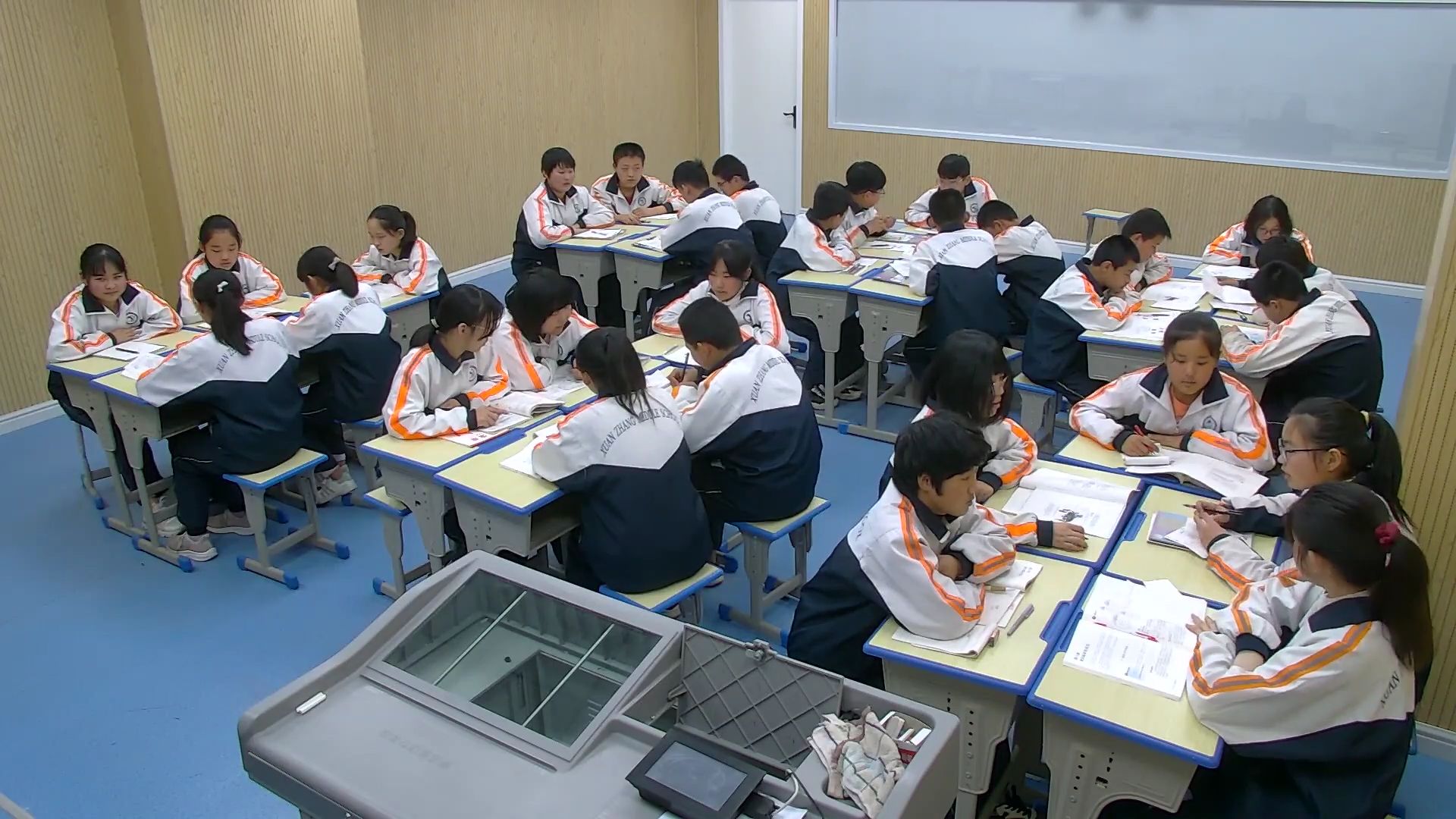 最新省级获奖作品-七年级上册道德与法治——8.2敬畏生命(含课件+...
