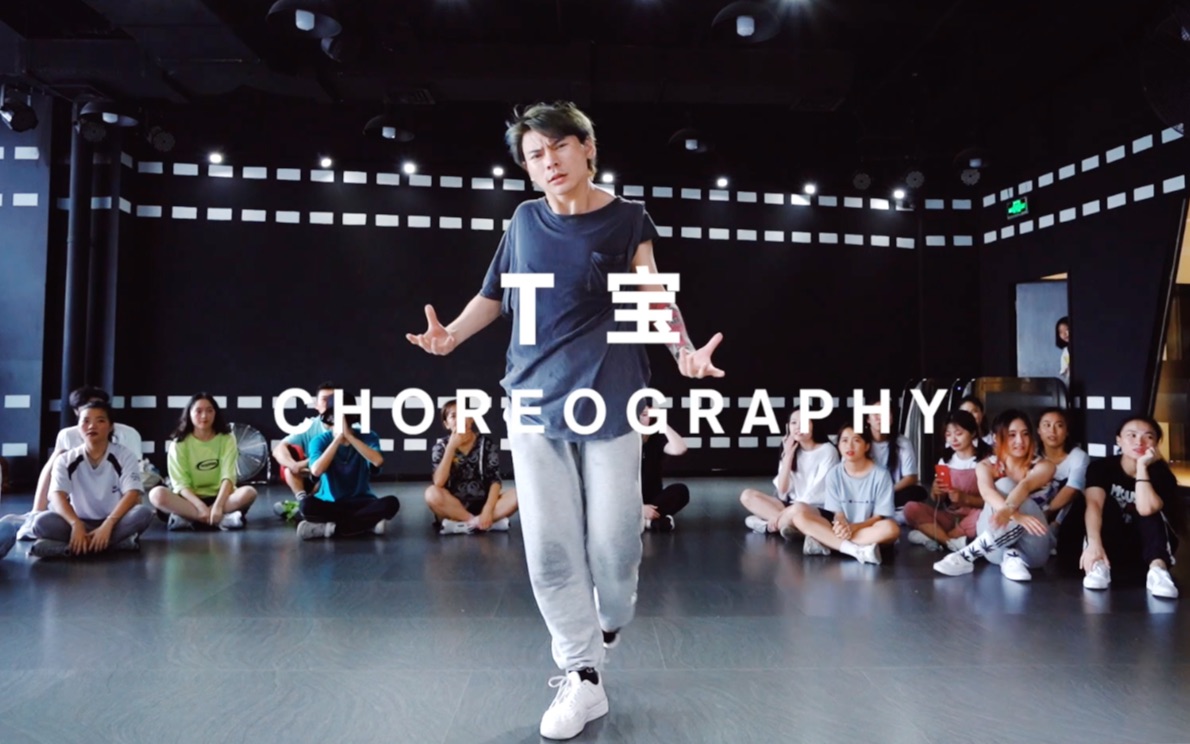 ...这个URBAN编舞作品后瞬间泪崩!爱你是孤单的心事,不懂你微笑的意思.