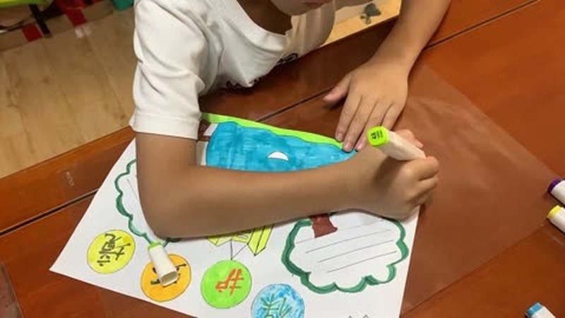 小小手抄报,大大科学世界:孩子们如何描绘科学家