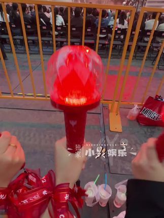 终于用上这个转场了!#华晨宇火星演唱会 #华晨宇