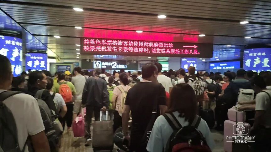 z22次列车从拉萨到北京,坐了43小时终于到首都北京了