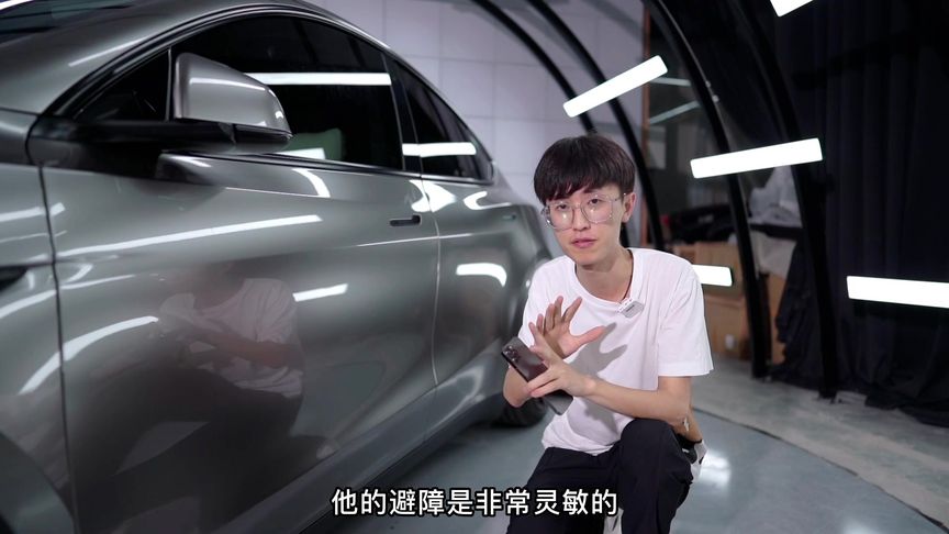 当特斯拉modelx才会有的自动门装到特斯拉modely上是什么感觉