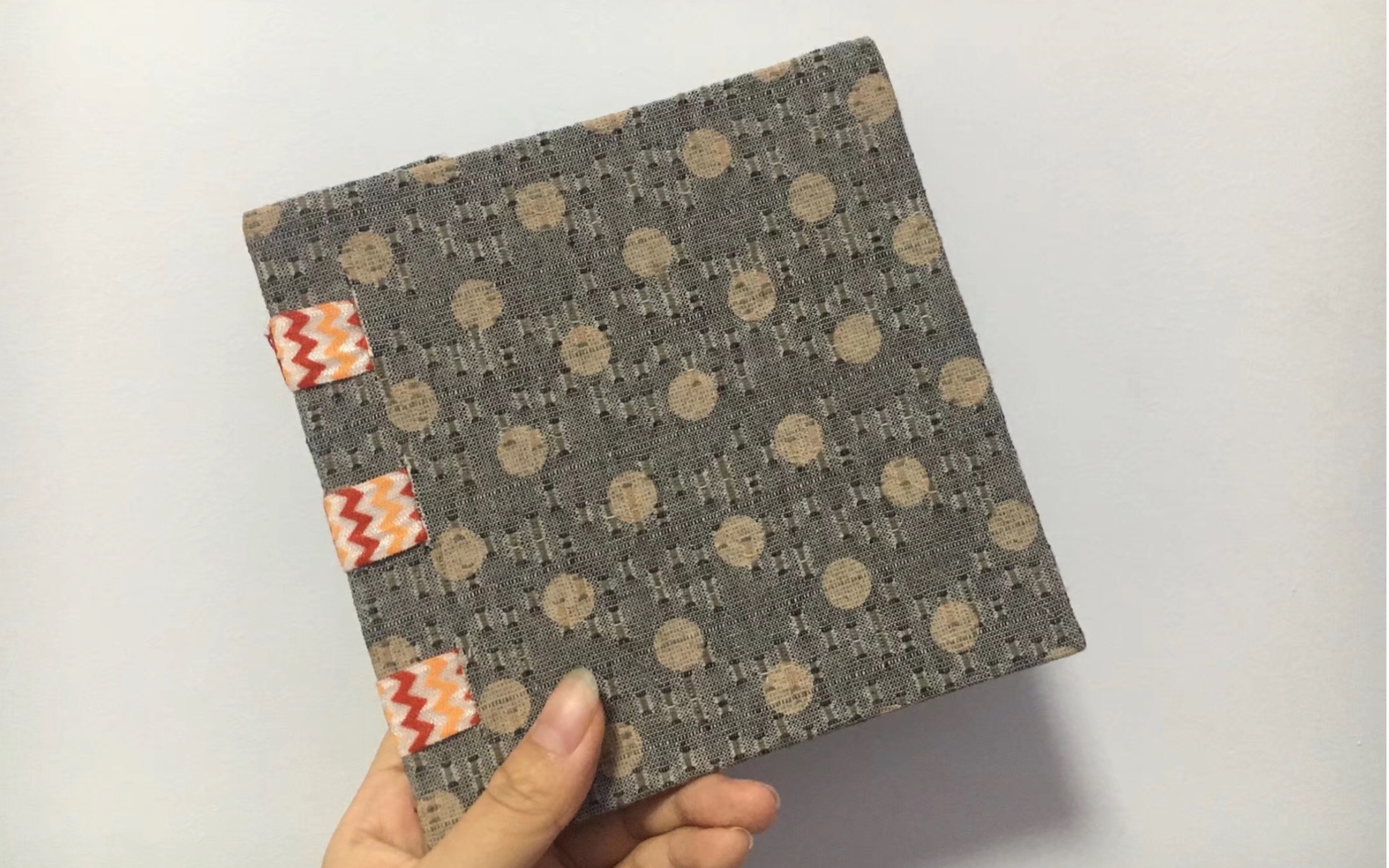 制作一本纯手工的书本