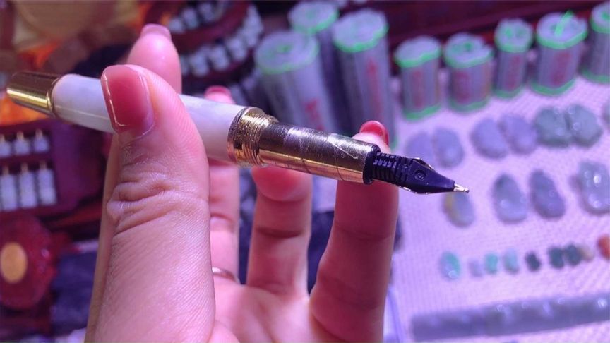 原来翡翠也有这用处了,好看实用,怎么都行!