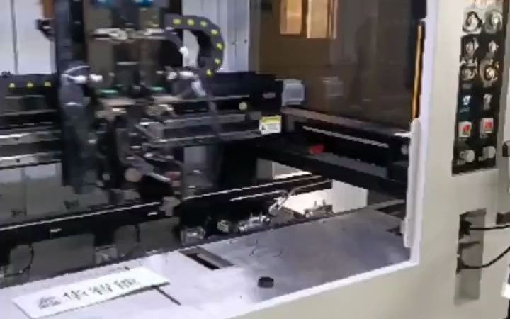 在线式视觉自动点胶机#我要上热们 在线式五轴双头自动视觉点胶机,...