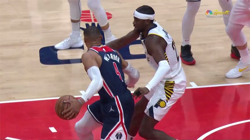NBA集锦:威斯布鲁克14分21篮板24助攻 打破奇才队史助攻纪录