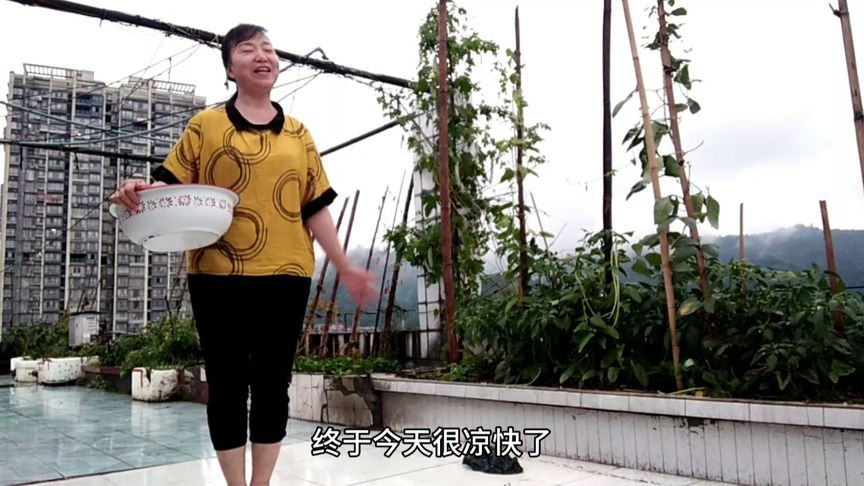 勤俭节约是中华民族传统美德,为了儿女我们都要坚强独立,身体棒