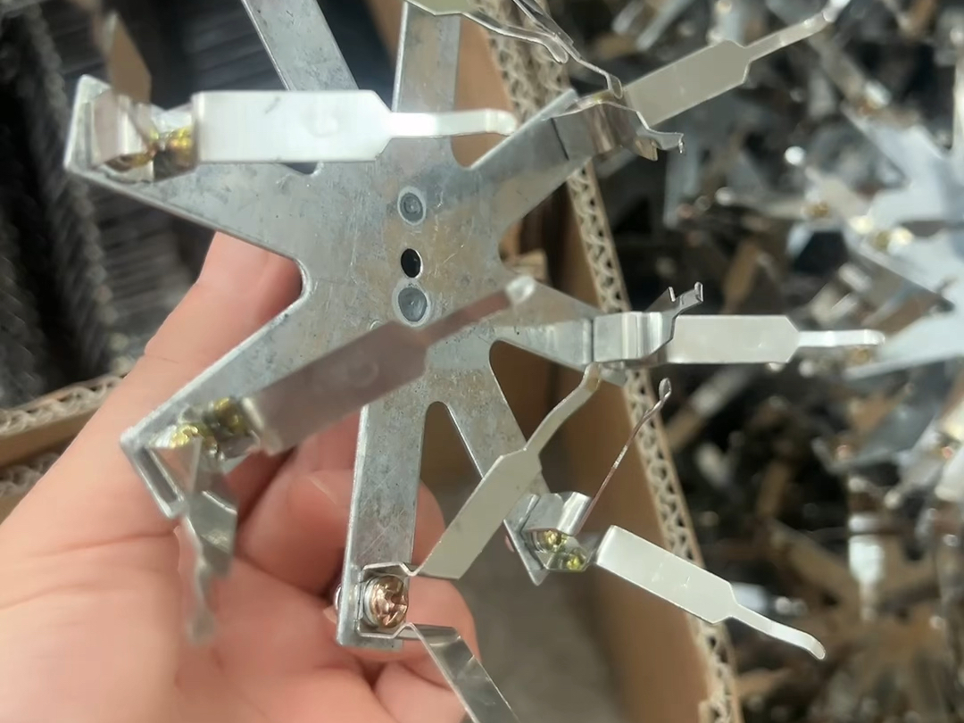 双孔夹喷油夹具 喷漆鳄鱼夹 自动喷正反转治具 #口红管#香水瓶#酒盖#...