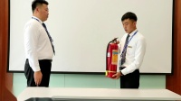 如何使用灭火器