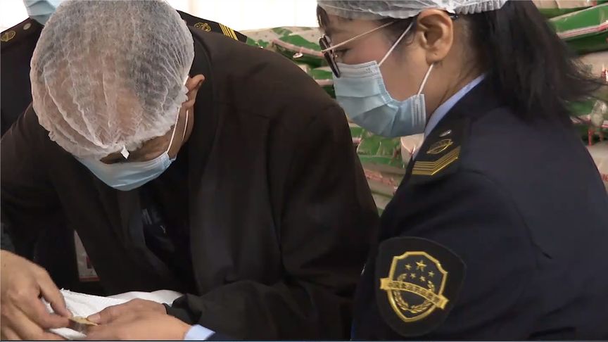 保障学生们“舌尖上的安全” 市监部门展开校园食堂专项检查