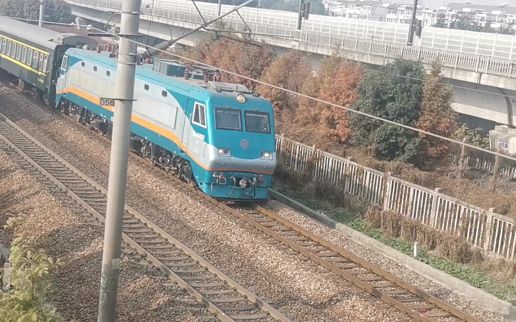 【火车】京沪线 上局沪段SS9 0002牵引K849次列车进苏州站