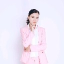 万德芬 