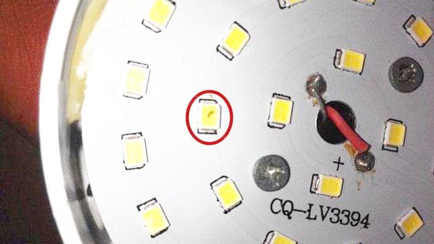 led灯坏了别扔,牛人教你怎么维修,一根二极管维修完成,方法2
